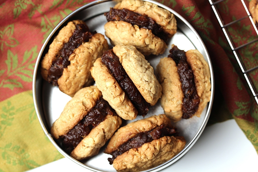 Oatmeal Date Sandwich Cookies, vegan gluten-free - The Vegan Harvest